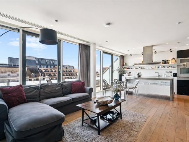 Wardour Street, London, W1D 2 bed apartment to rent £7,150 pcm £1,650 pw