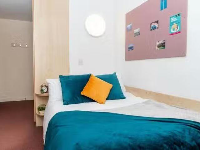Wardley House Double En suite