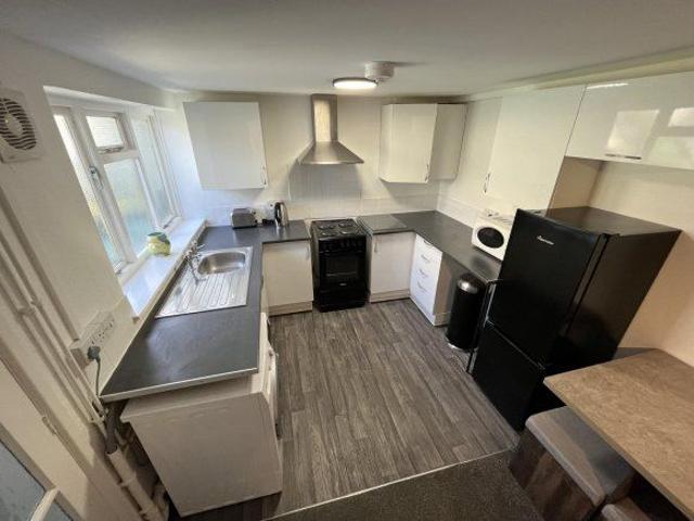 Wards End, Loughborough, Leicestershire LE11, 2 bed shared accommodation to rent, £715 pppm | PrimeLocation