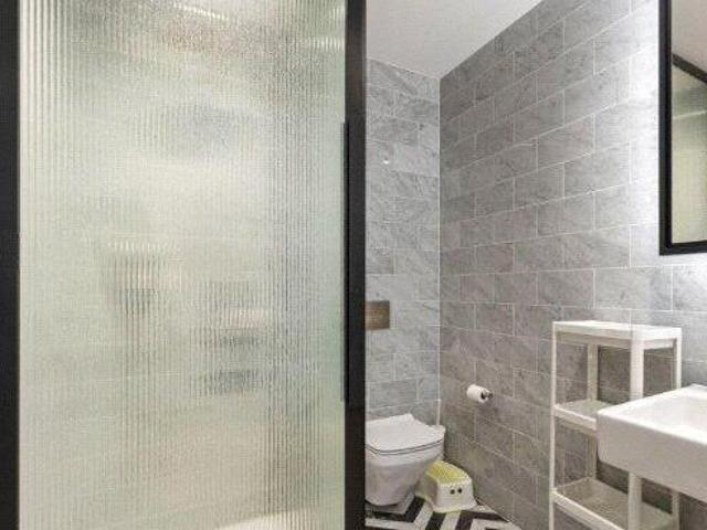 Wards Place, London, 2 Bedroom Apartment