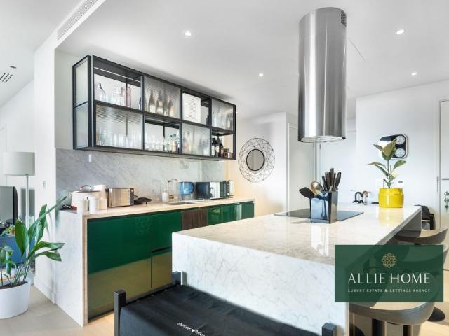 Wards Place, London E14 2 bed apartment to rent £4,500 pcm £1,038 pw