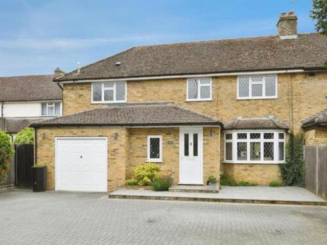 Ware Road, Hailey, 4 Bedroom Semi detached