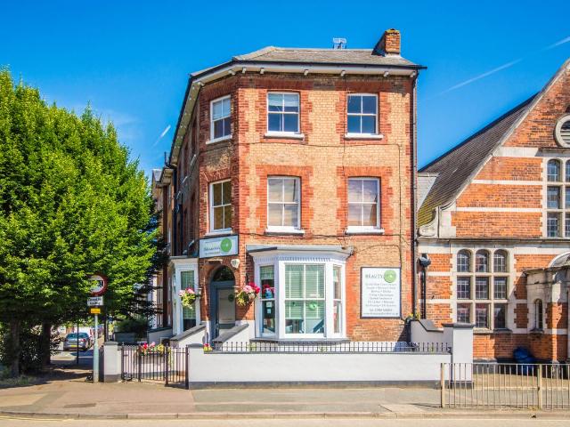 Ware Road, Hertford SG13, 2 bed flat to rent, £1,550 pcm | PrimeLocation
