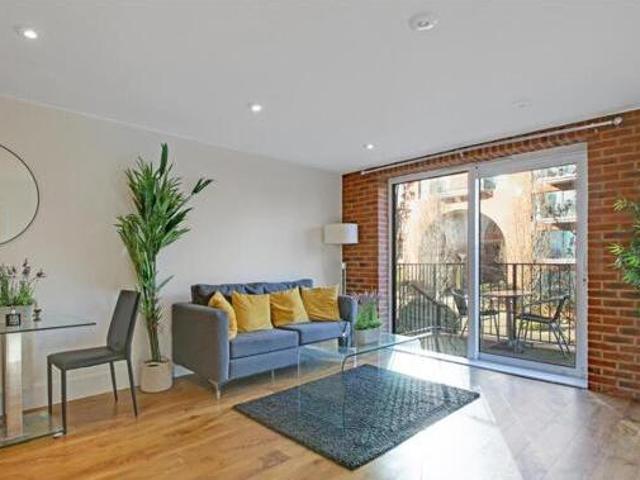 Warehouse Court, Woolwich, 2 Bedroom Apartment