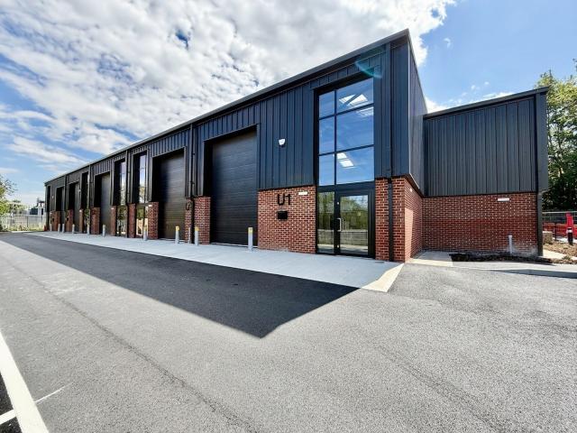 warehouse to rent in goyt side road derbyshire s40