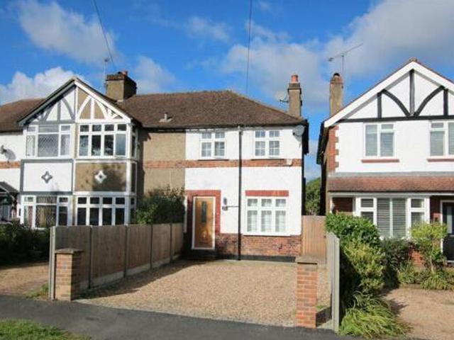 Warenne Road, Fetcham, 2 Bedroom Semi detached