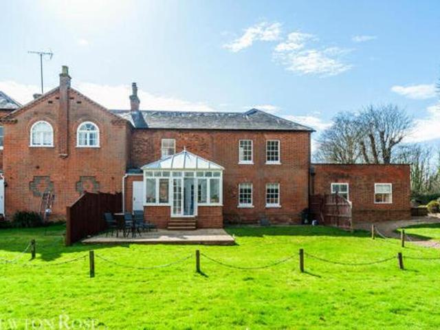 Warfield Street, Warfield, 2 Bedroom Cottage