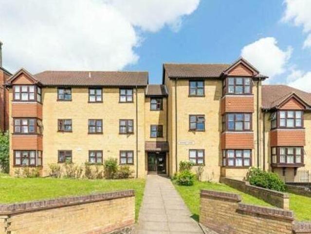 Warham Road, Keepers Court, South Croydon, 2 Bedroom Apartment