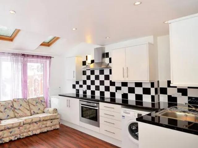 Warham Road, London, N4 1AS, United Kingdom | 6 bed house for rent #140398479 | Rentberry