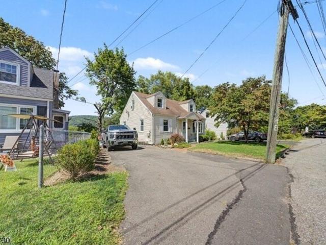 Warhol Ave, Mahwah, Home For Sale