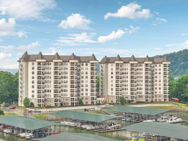 Warioto Way Apt,ashland City, Home For Sale