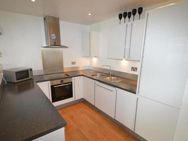 Warley Avenue, London, 4 Bedroom House