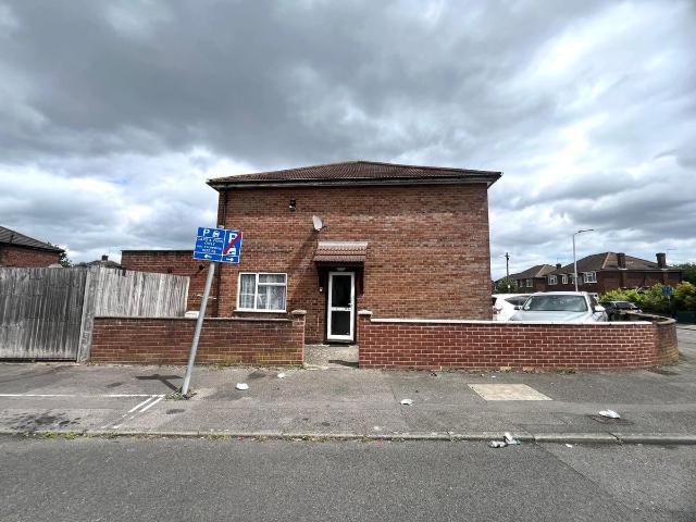 Warley Rd, Hayes UB4, 3 bed end terrace house to rent, £2,300 pcm | PrimeLocation