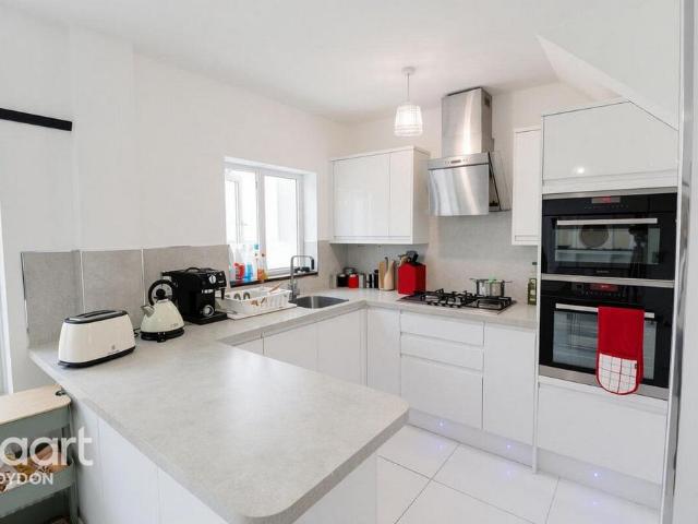 Warlingham Road, Thornton heath 4 bed terraced house to rent £2,750 pcm £635 pw
