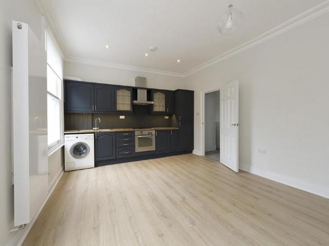 Warlock Road, London, W9 1 bed maisonette to rent £2,383 pcm £550 pw