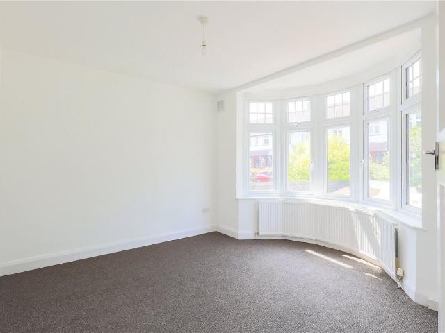 Warlters Close, Holloway, London N7, 1 bed flat to rent, £1,950 pcm | PrimeLocation