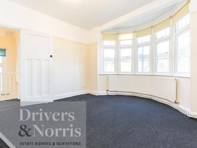 Warlters Road, Holloway, London N7, 1 bed flat to rent, £1,675 pcm | PrimeLocation