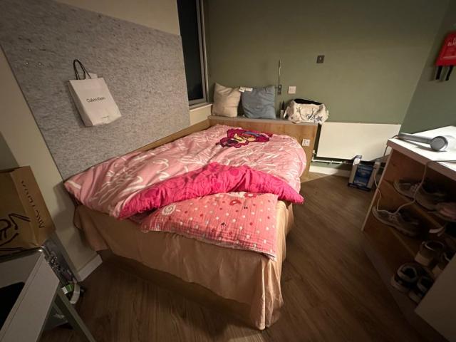 Warm and sweet studio in E1