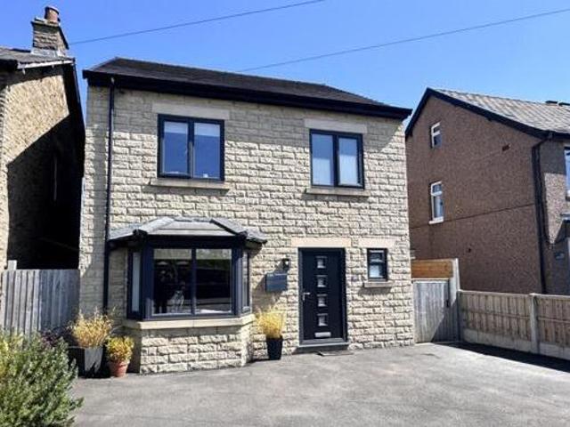 Warmbrook Road, Chapel en le frith, 4 Bedroom Detached