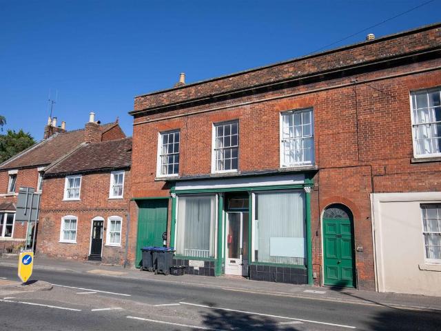 Warminster Road, Westbury BA13, 1 bed flat to rent, £700 pcm | PrimeLocation