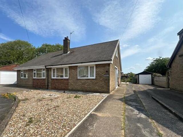 Warn Avenue, Hedon, 3 Bedroom Semi detached
