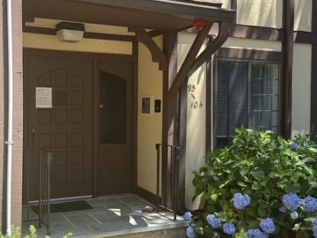 Warner Hill Rd Unit,stratford, Condo For Sale
