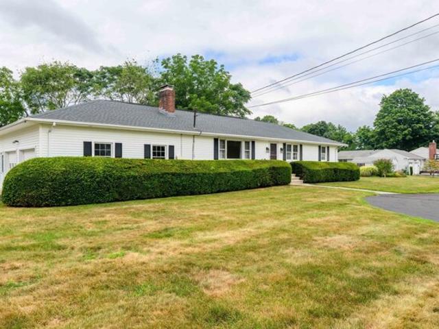 Warner Rd, North Haven, Home For Sale