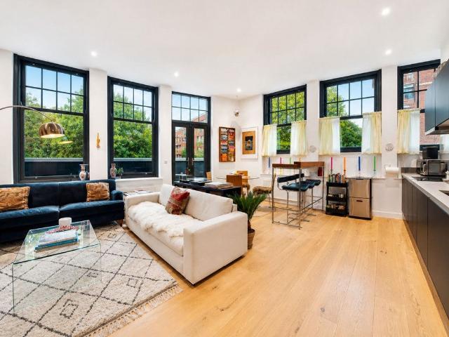 Warple Way, London W3, 3 bed flat to rent, £3,000 pcm | PrimeLocation