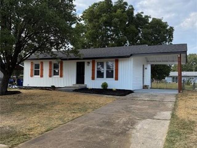 319 Richmond Dr, Warrenton, MO 63383
