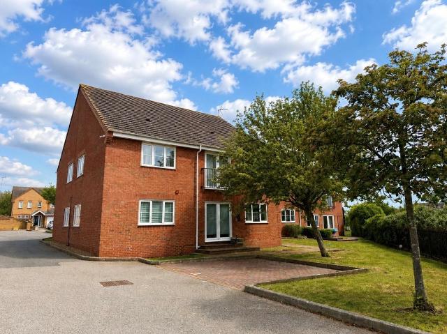 Warren Court, Peterborough PE7, 2 bed flat to rent, £900 pcm | PrimeLocation