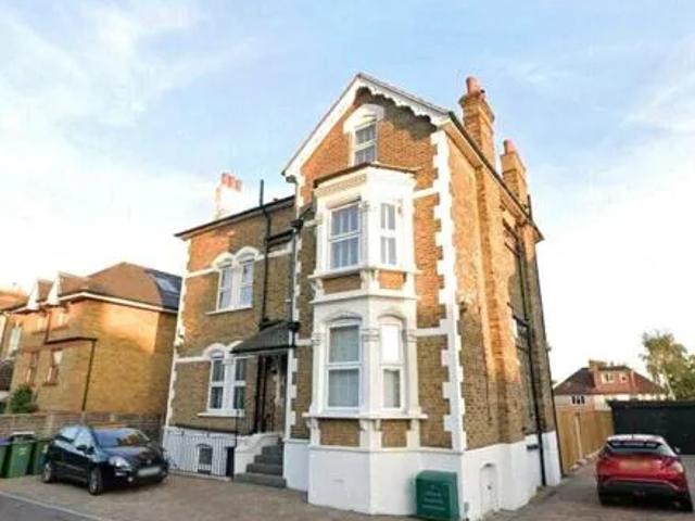 Warren Close, Bexleyheath, Kent, Da6 | Studio house for rent #163903903 | Rentberry