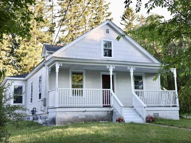 Warren Ave, Goffstown, Home For Sale