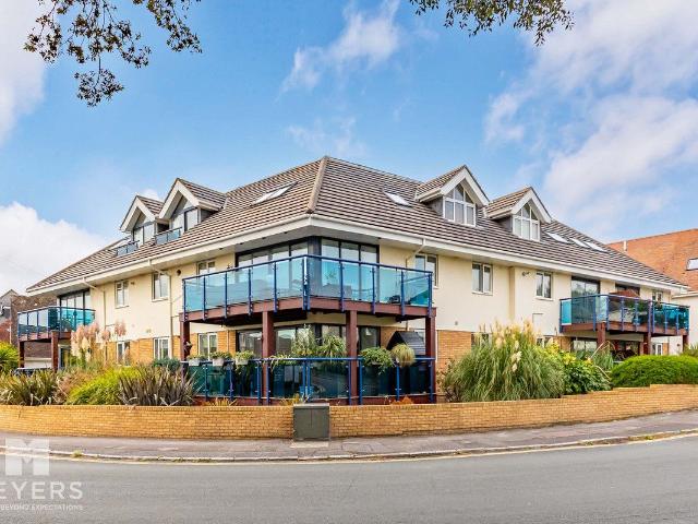 Warren Edge Road, Bournemouth, 4 BH6, 2 bed flat to rent, £1,550 pcm | PrimeLocation