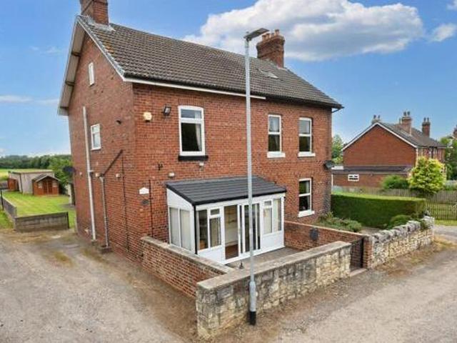 Warren Farm Cottages, Micklefield, 3 Bedroom Semi detached