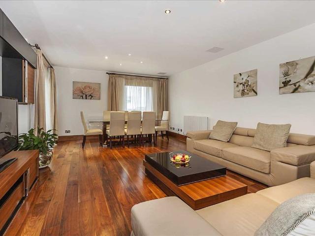 Warren House, Beckford Close, London W14, 3 bed flat to rent, £5,250 pcm | PrimeLocation