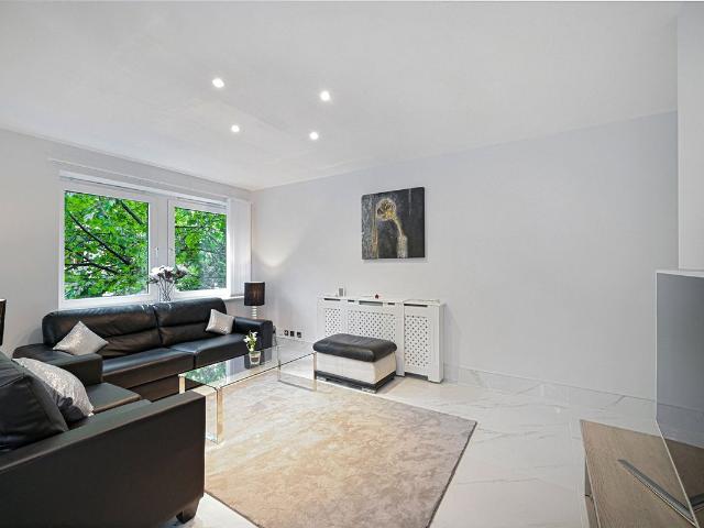 Warren House, Beckford Close W14, 2 bed flat to rent, £4,100 pcm | PrimeLocation