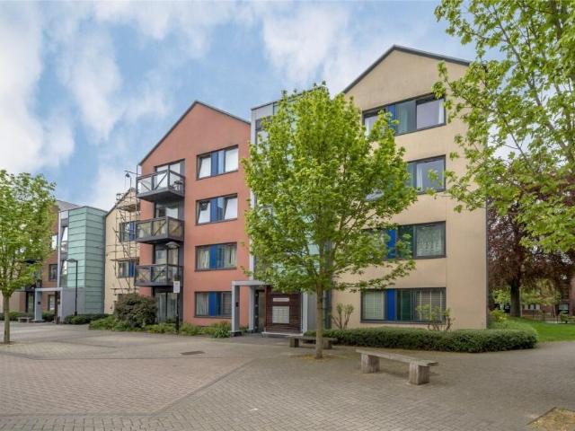 Warren House, Union Lane, Isleworth, TW7 1 bed flat to rent £1,600 pcm £369 pw