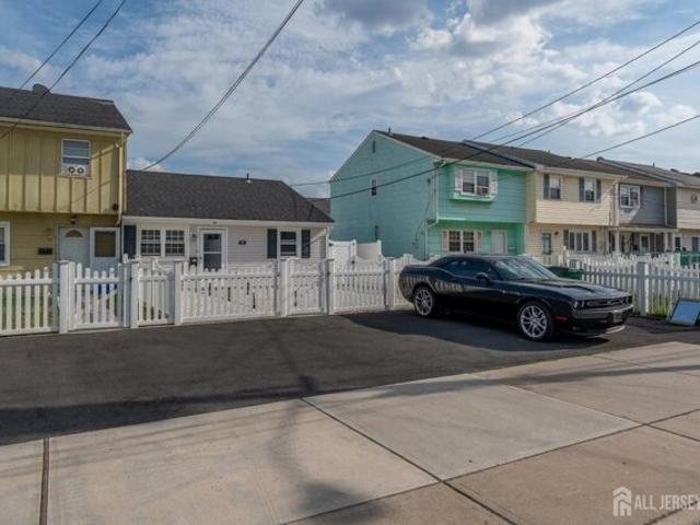Warren St, Carteret, Home For Sale