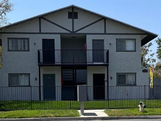 Warren St. Family Village 2 Bedroom Apartment for Rent at 5910 Warren St, Riverside, CA 92503 Arlanza