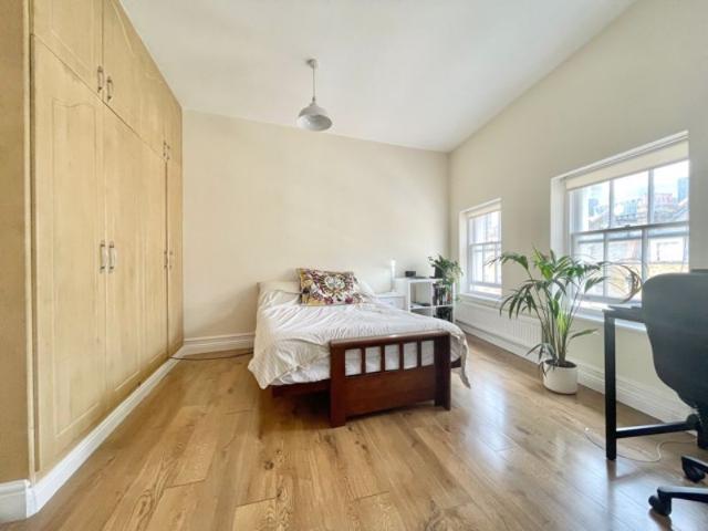 Warren Street W1T, 1 bed flat to rent, £1,800 pcm | PrimeLocation