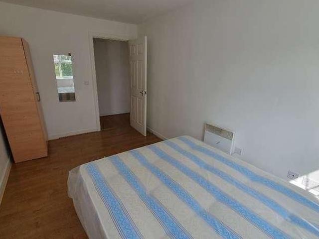 Warren Way, Edgware, HA8