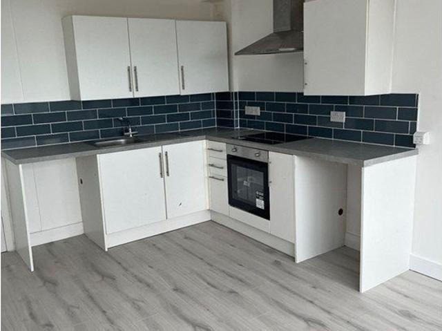 Warren Way, Woodingdean BN2, 1 bed flat to rent, £1,000 pcm | PrimeLocation