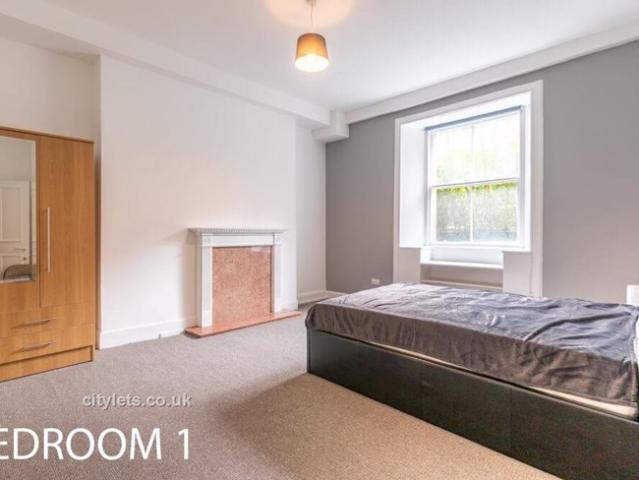 Warrender Park Crescent, Edinburgh