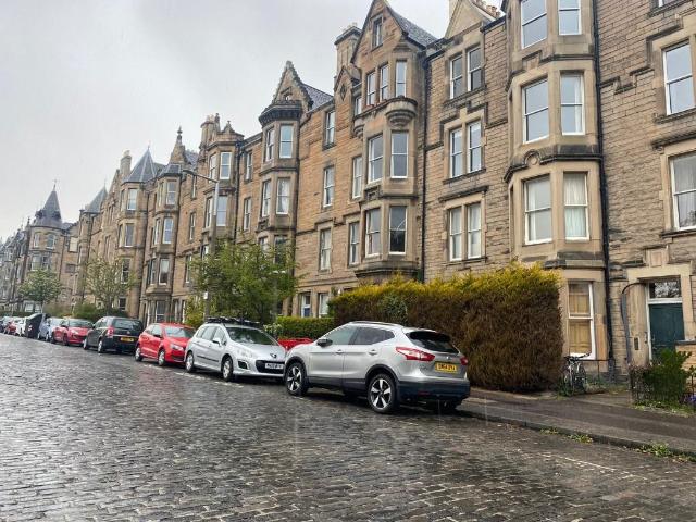 Warrender Park Road, Marchmont, Edinburgh EH9, 4 bed flat to rent, £3,200 pcm | PrimeLocation