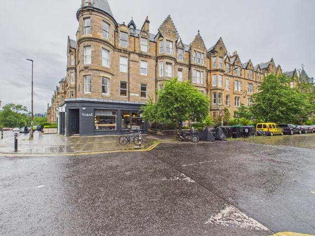 Warrender Park Road, Marchmont, Edinburgh EH9, 5 bed flat to rent, £4,500 pcm | PrimeLocation