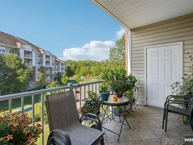 Warrens Way, Wanaque, Condo For Sale