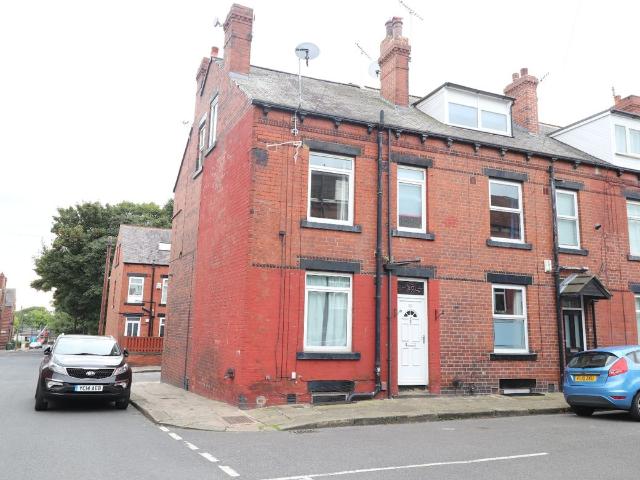 Warrels Place, Leeds, West Yorkshire LS13, 2 bed detached house to rent, £900 pcm | PrimeLocation