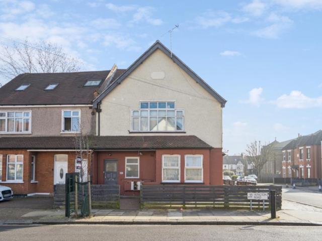 Warrington Road, harrow 2 bed duplex to rent £1,750 pcm £404 pw