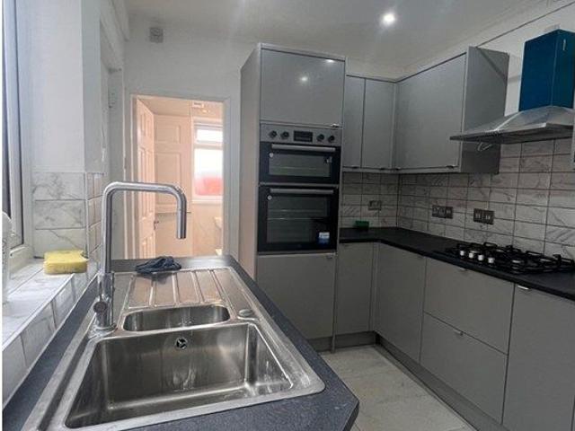 Warrington Road Wigan, Wigan WN2, 3 bed terraced house to rent, £1,000 pcm | PrimeLocation