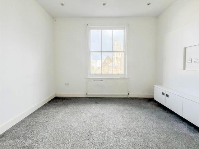 Warrior Square, St. Leonards, TN37 6BS